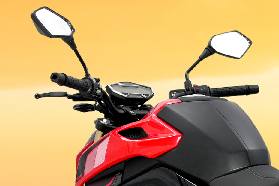 The Keeway K300 N Detailed In 6 Images | BikeDekho