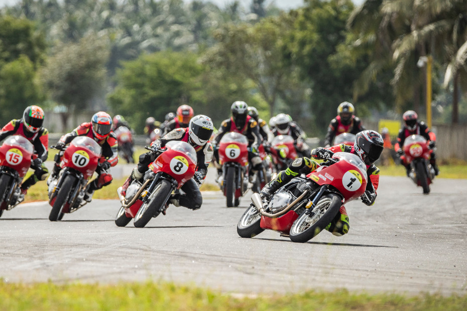 2022 Royal Enfield Continental GTR 650 Modifications Explained In 5 ...