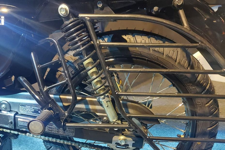 The Kawasaki W175 Explained In 7 Images | BikeDekho