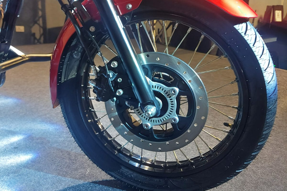 The Kawasaki W175 Explained In 7 Images | BikeDekho