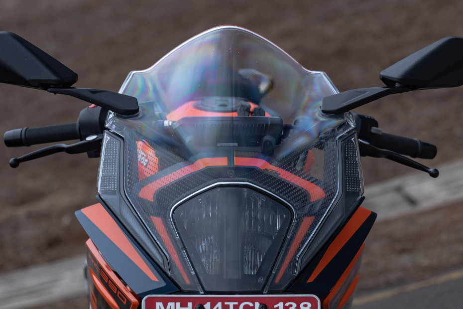 KTM RC 390 GP vs Standard Variant: Photo Comparison | BikeDekho