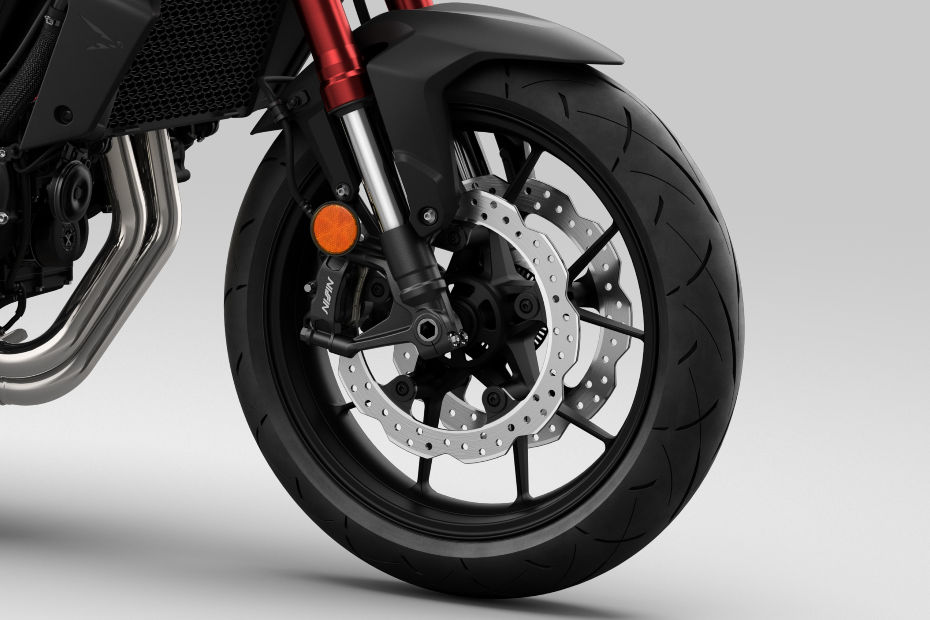 Intermot 2022: Honda Takes The Cover Off The CB750 Hornet | BikeDekho