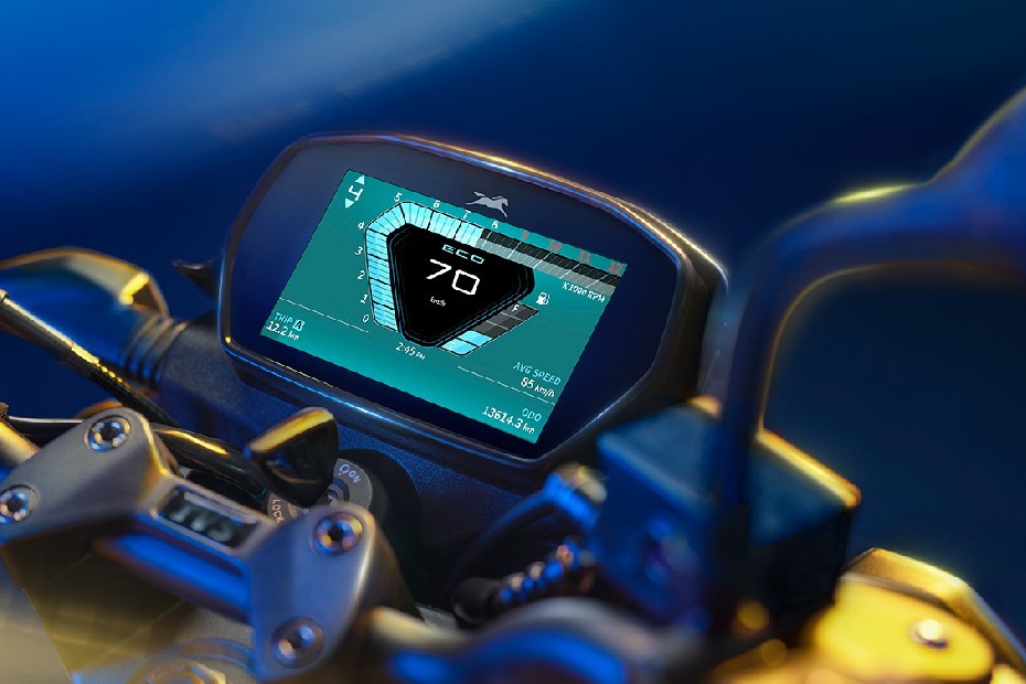 BREAKING: TVS Rides In New SmartXonnect Variant Of Raider In Metaverse ...