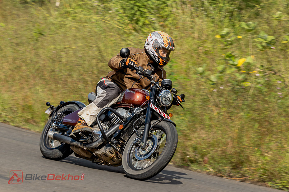 Jawa 42 Bobber - First Ride Review: Likes and Dislikes | BikeDekho