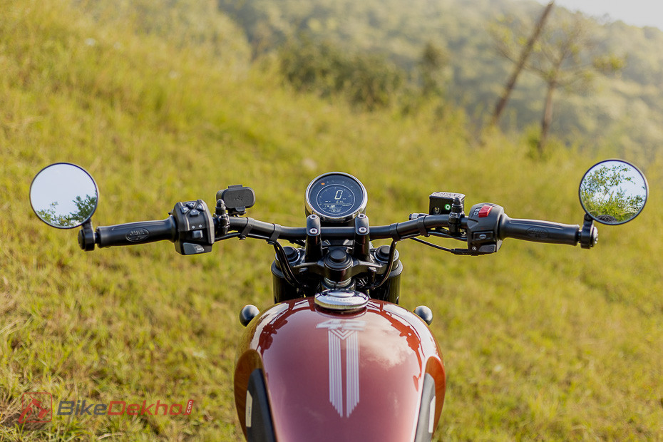 Jawa 42 Bobber - First Ride Review: Likes and Dislikes | BikeDekho