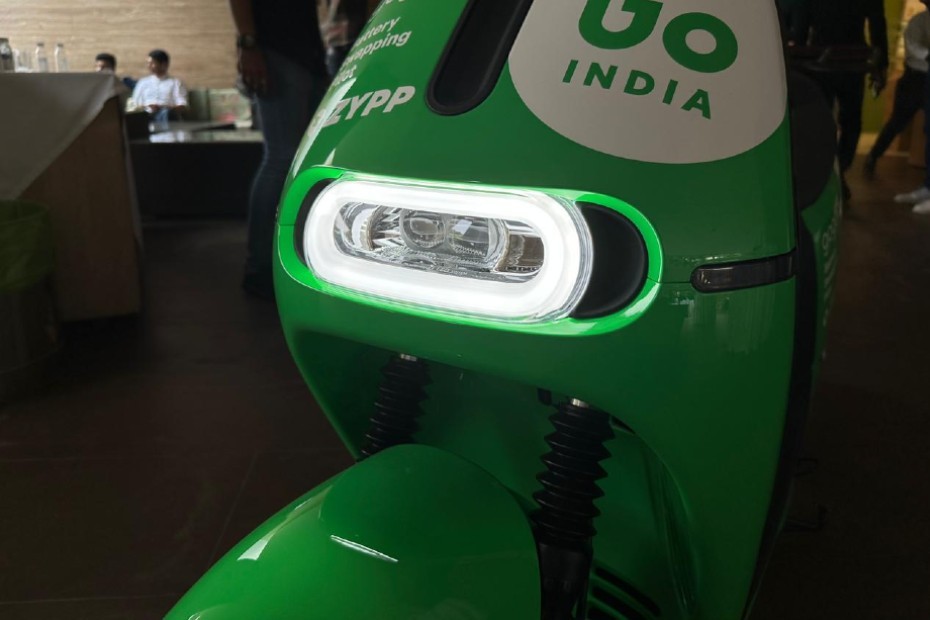Gogoro 2 Series Detailed Through 7 Images | BikeDekho