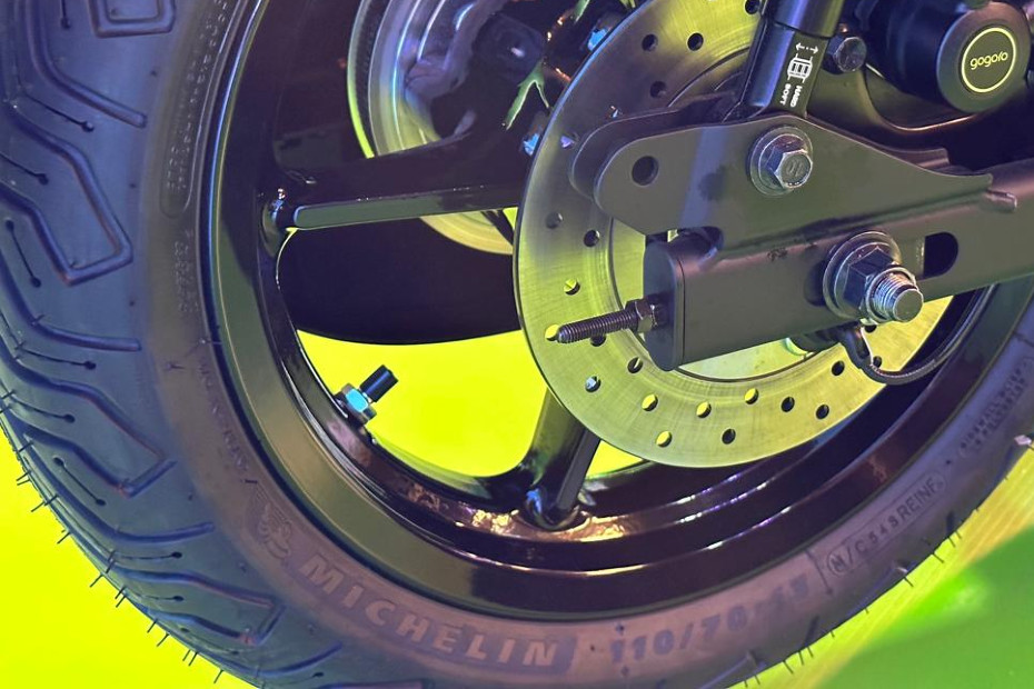 Take A Closer Look At The Gogoro Supersport E-scooter In 9 Images ...