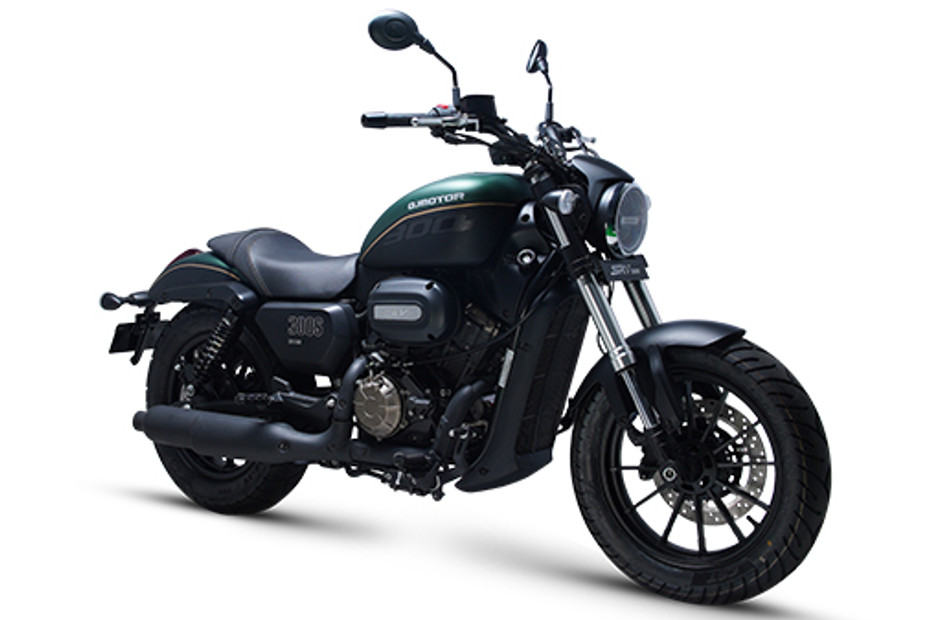 QJ Motor SRV 300 vs Keeway V302C: Image Comparison | BikeDekho