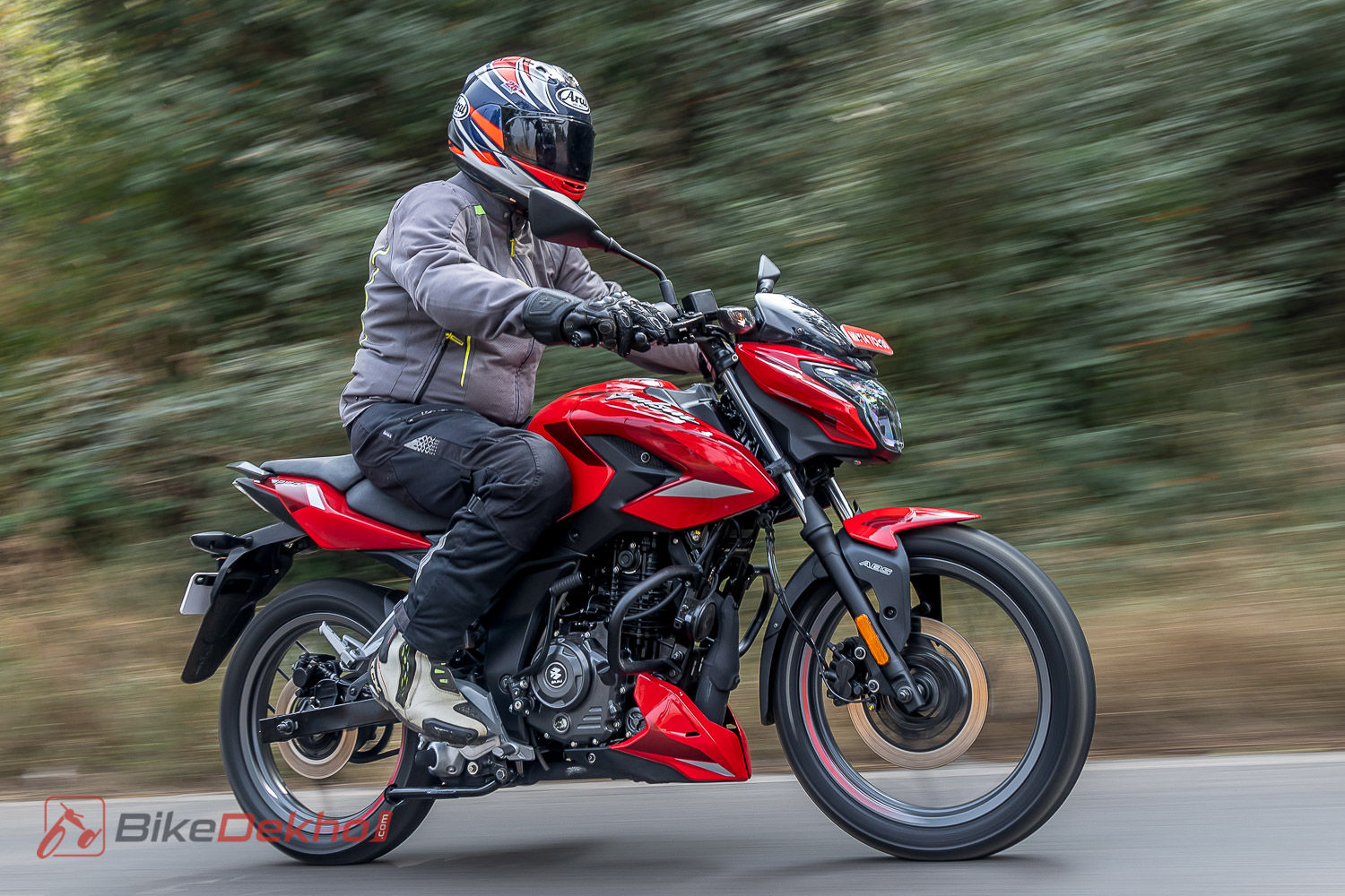 Bajaj Pulsar P150 Expert Review | BikeDekho