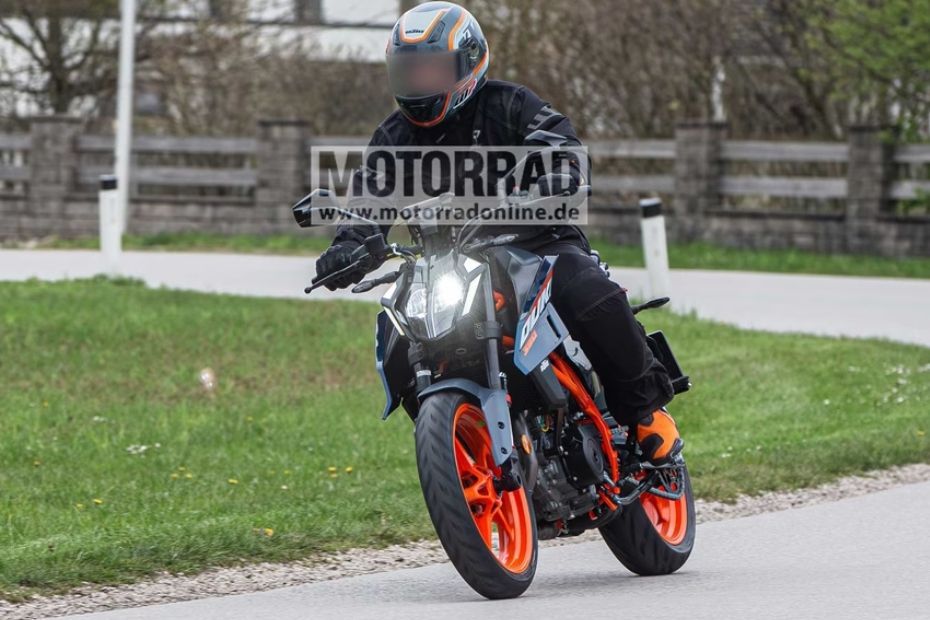 2023 KTM 390 Duke Spied Without Camouflage: Clearest Visuals Yet In 5 ...