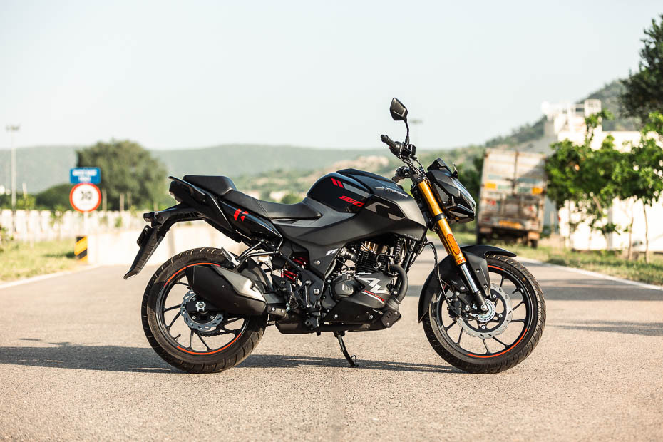 Hero Xtreme 160R 4V On road Price, Mileage, Weight, Images