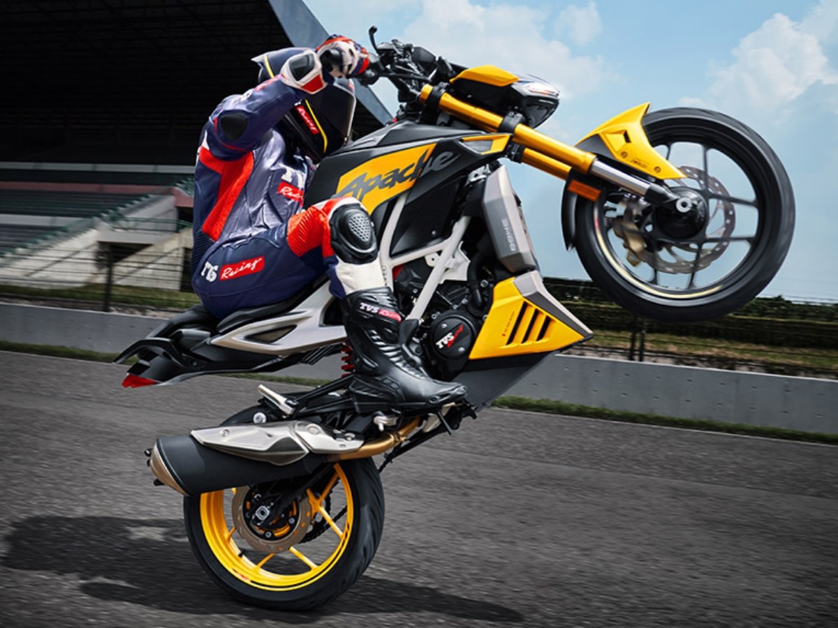 TVS Apache RTR 310 vs Apache RR 310: Differences Explained | BikeDekho