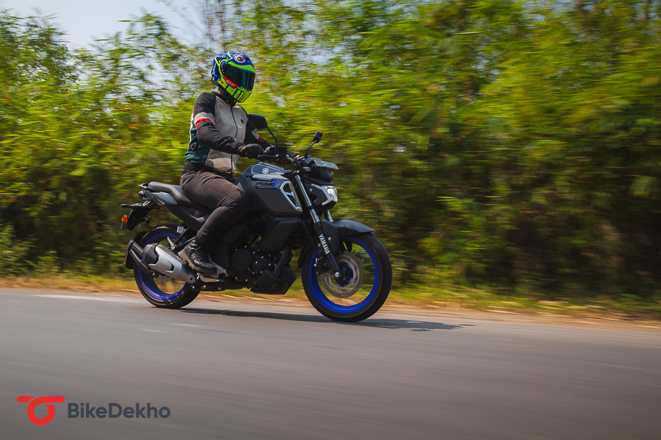 Yamaha FZ-S FI V4 Review: 2 Likes And 2 Dislikes | BikeDekho