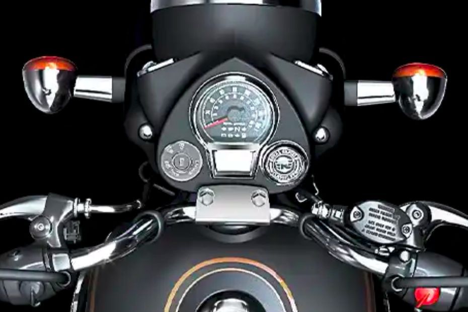 Honda CB350 vs Royal Enfield Bullet 350 Image Comparison | BikeDekho