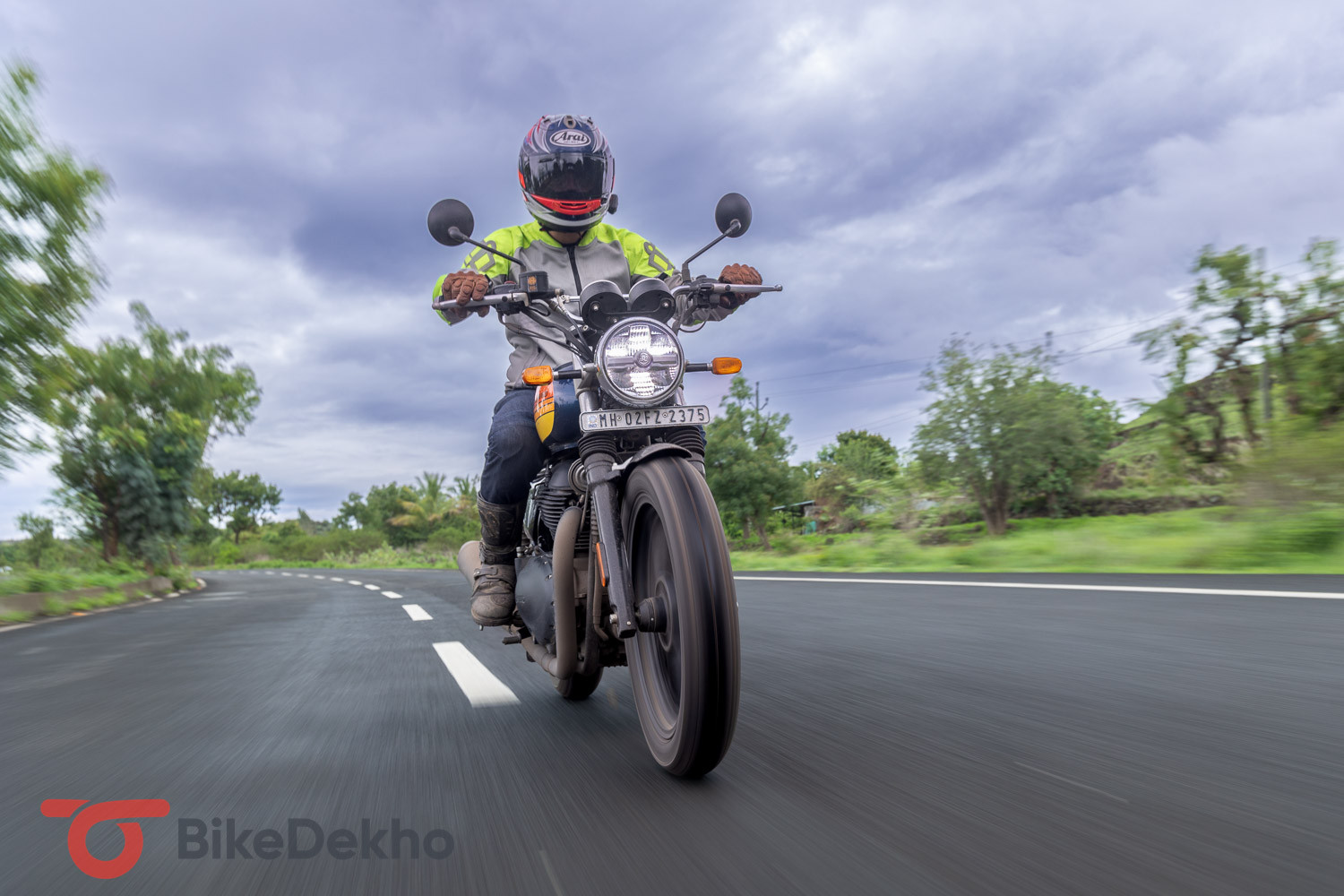 Royal Enfield Interceptor 650 Price - Images, Colours, Specs & Reviews