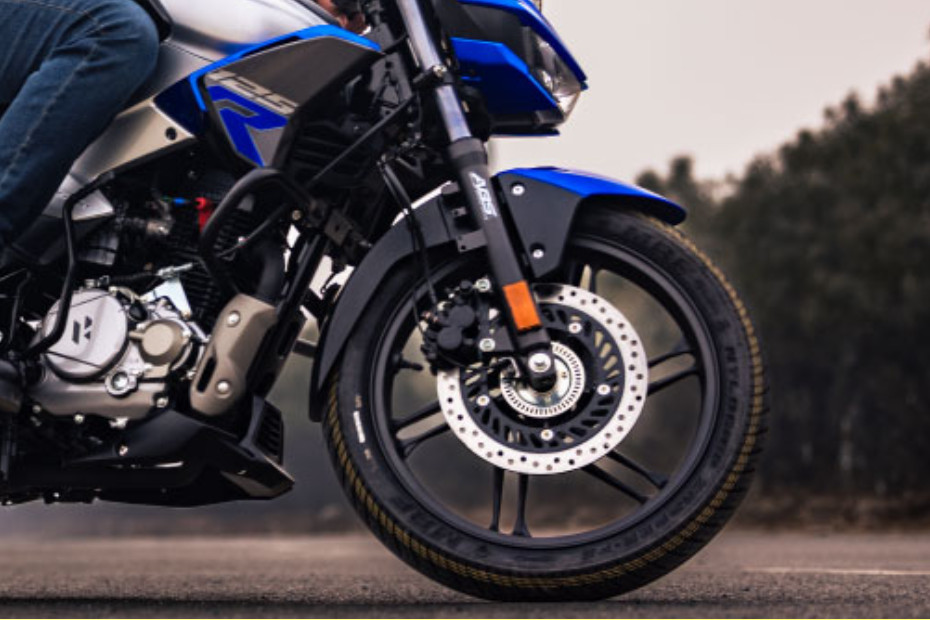 Bajaj Pulsar NS125 vs Hero Xtreme 125R: Image Comparison, Check Price ...