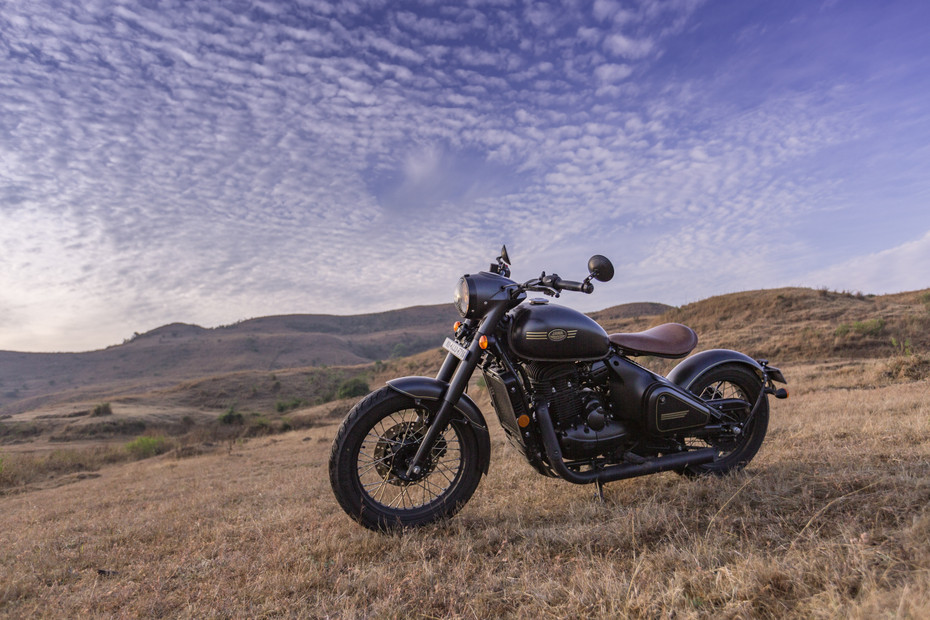 Jawa Perak Price, Mileage, Weight, Images