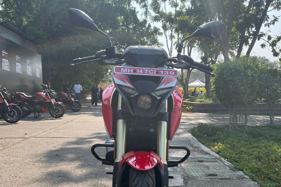 2024 Bajaj Pulsar N250 Features Explained: Here’s Everything You Need ...