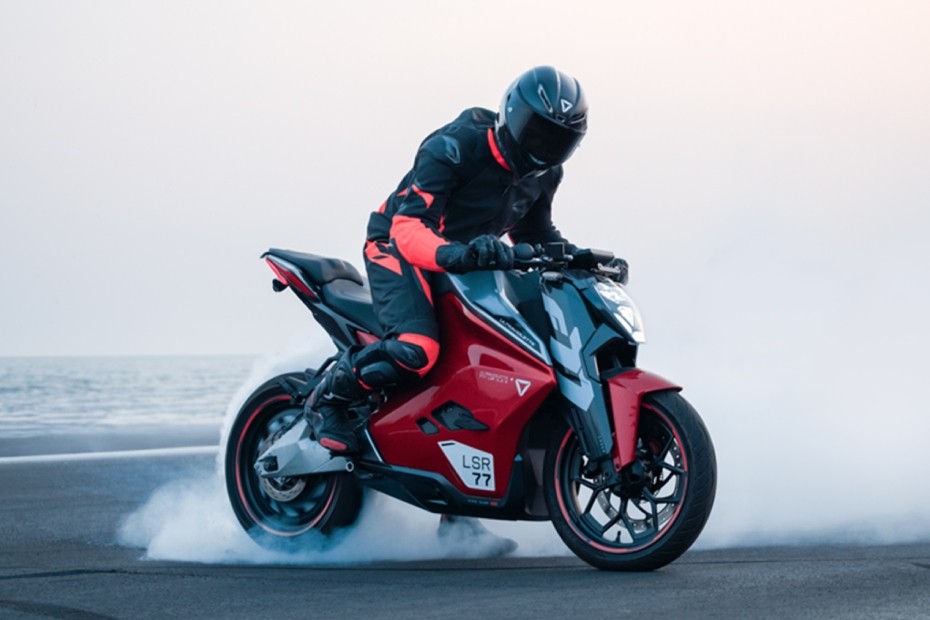 Ultraviolette F77 Old vs New Compared In Images | BikeDekho