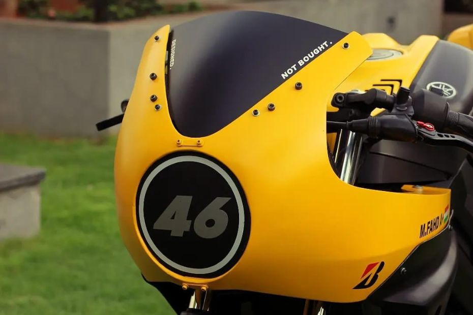 This Modified Yamaha R15 Looks Like A Proper Cafe Racer! | BikeDekho