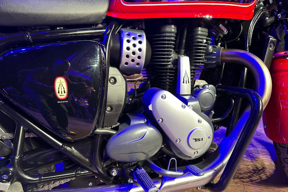 BREAKING: BSA Gold Star Launched In India, Royal Enfield Interceptor ...