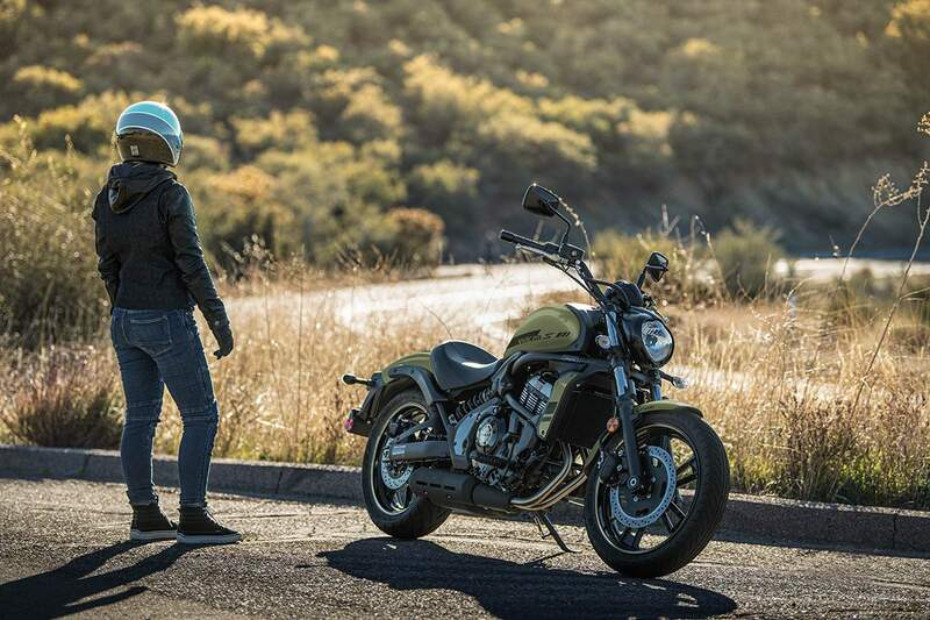 2025 Kawasaki Vulcan S launched in India; Gets a new Pearl Matte Sage ...