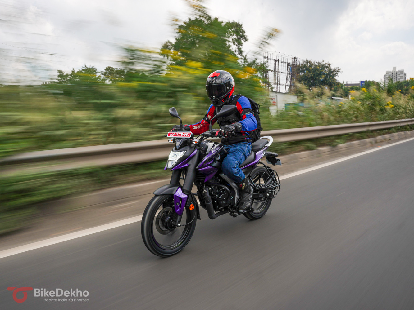 Bajaj Pulsar N125 Price - Images, Colours, Specs & Reviews