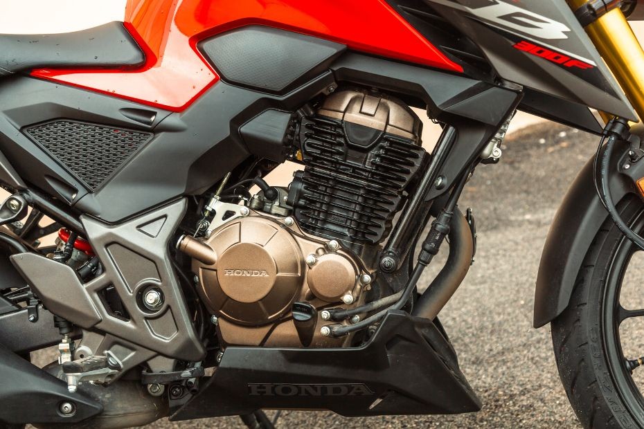 Honda CB300F Price, Mileage, Weight, Specifications