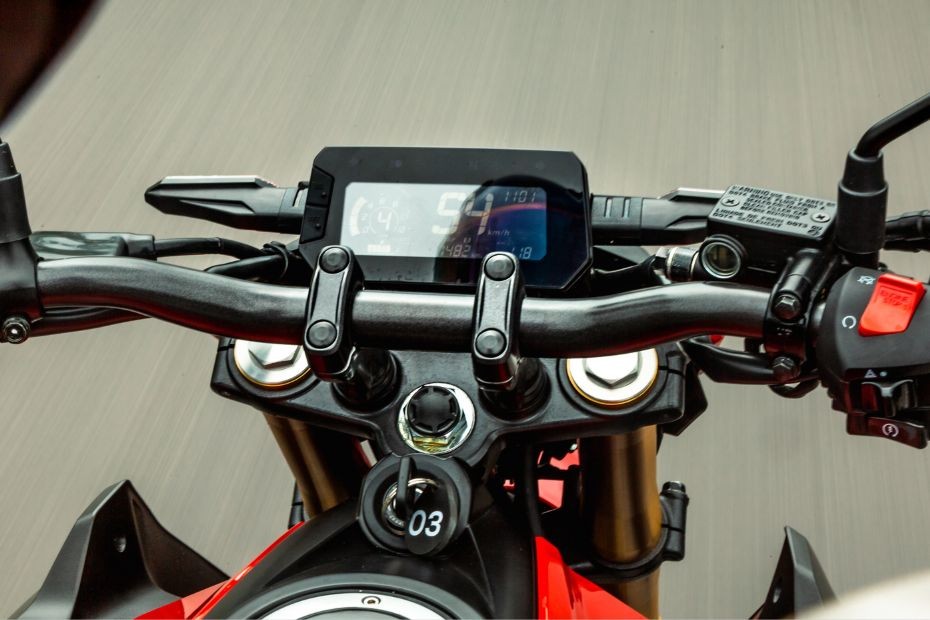 Honda CB300F Price, Mileage, Weight, Specifications