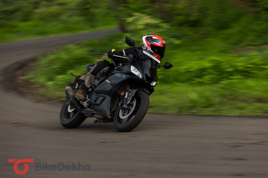 Yamaha R3 Price, Mileage, Weight, Specifications