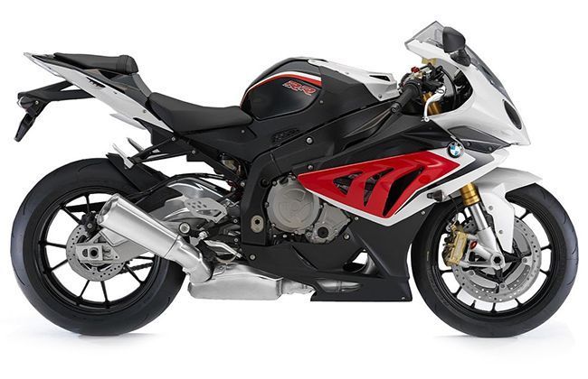 BMW S1000 based tourer spotted testing | BikeDekho