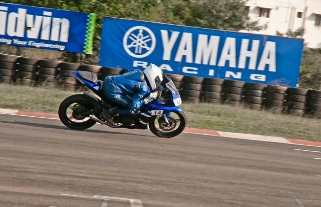 Yamaha YZF-R15 One Make Race Championship Season 2012 Results Announced ...