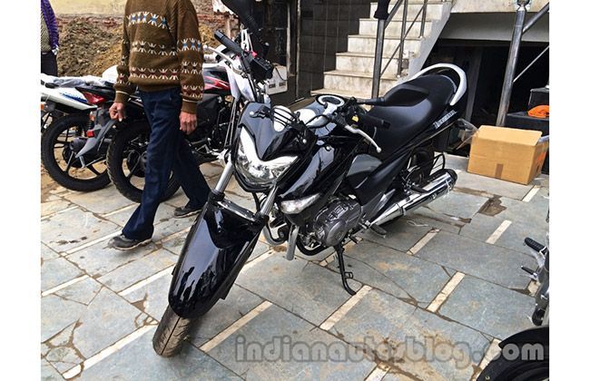 Suzuki Inazuma Spotted at Indian Dealership | BikeDekho