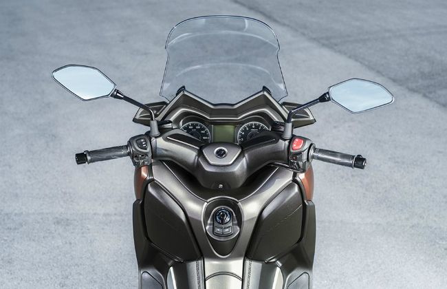 Yamaha X-MAX 300 revealed | BikeDekho