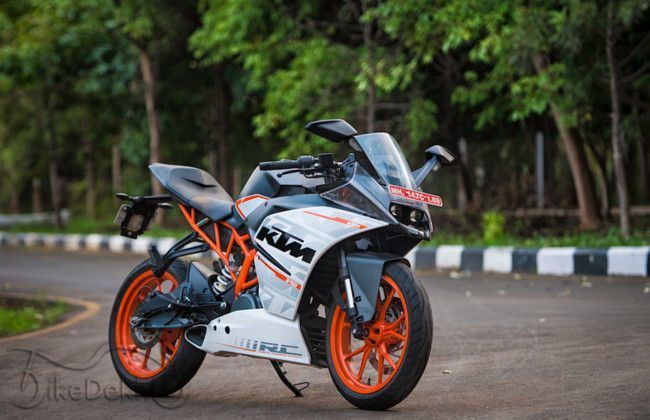 KTM RC and Duke Twins to Get Cornering ABS in India? | BikeDekho