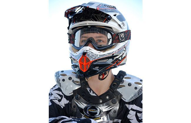 Top Tips for Safe and Secure Motorcycling on Streets | Bikedekho